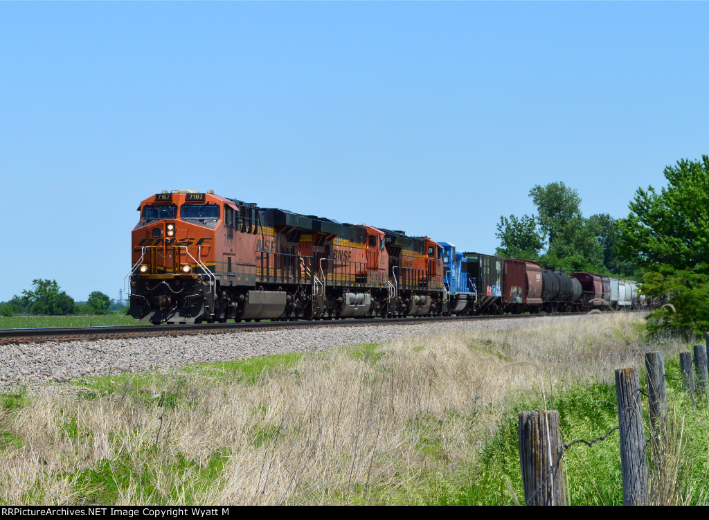 BNSF 7107